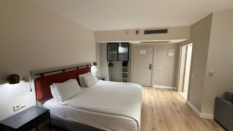 ROOMS - FERONYA HOTEL